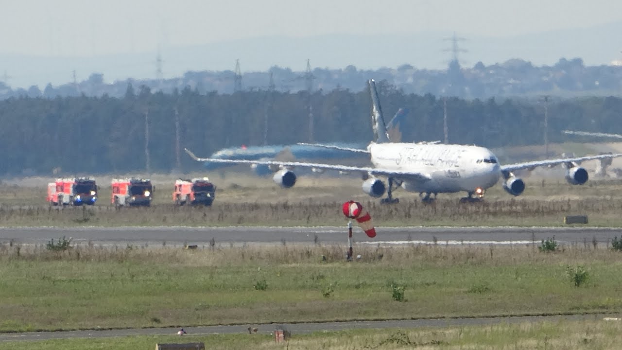 LH433 A340-300 (D-AIGN) Sicherheitslandung nach Go Around | Feuerwehr ...