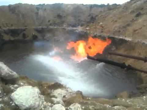 Swabbing in a gas well - YouTube