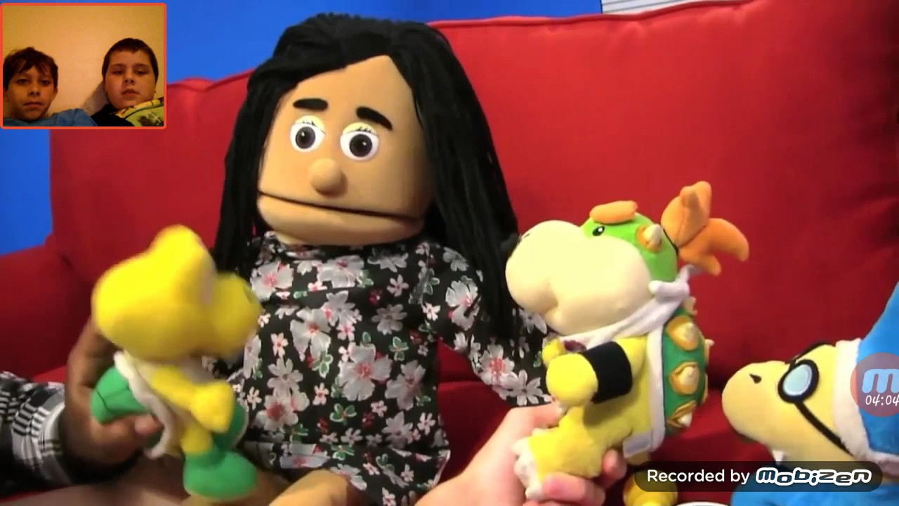Us reacting to sml the past machine - YouTube