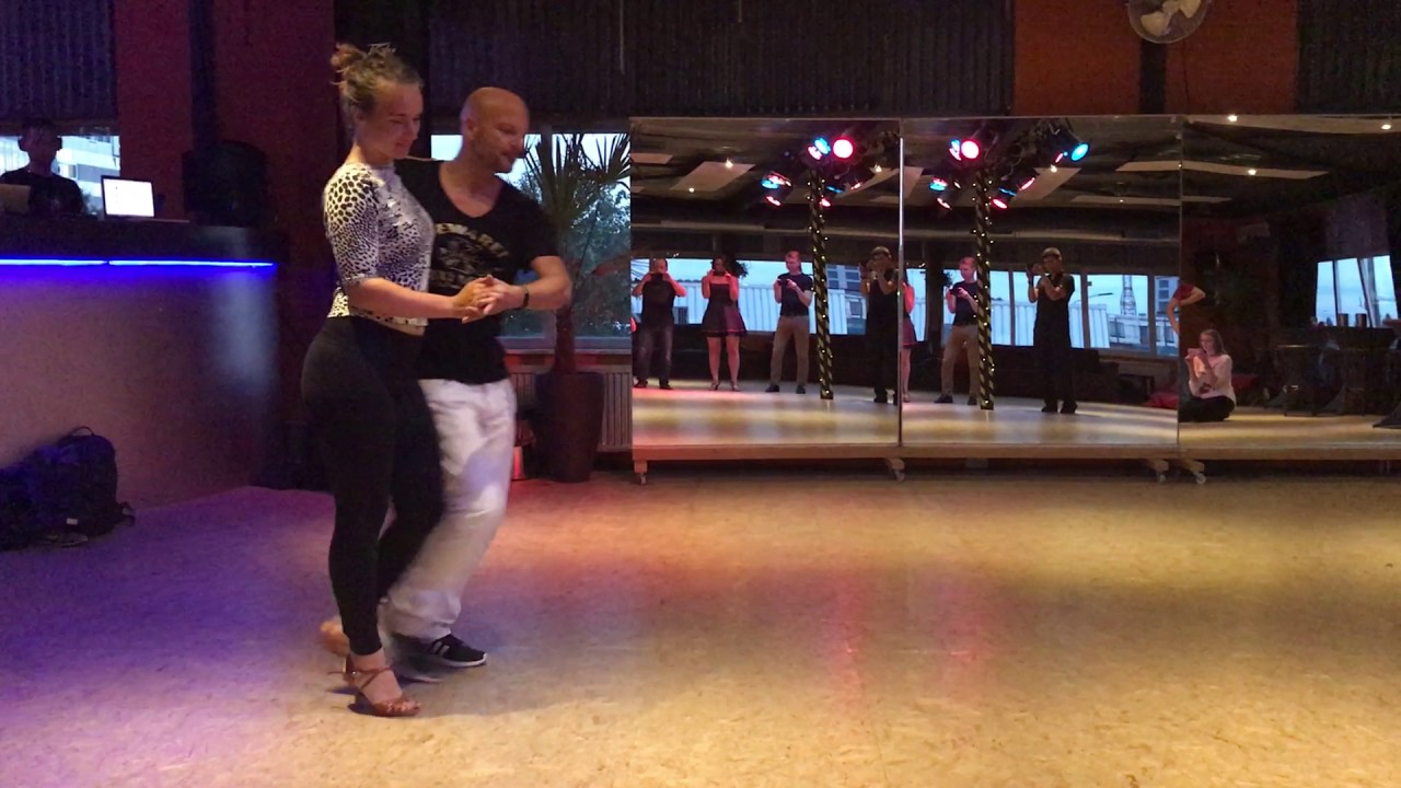 Demo zouk WS Variations to Viradinha Breda 16/6/17, Lisa & Remy - YouTube