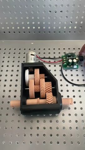 Alamein international university high torque gear box project - YouTube