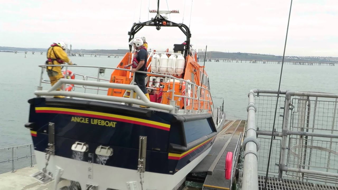 Lifeboat Launch - Angle Lifeboat 16th October 2015 - YouTube