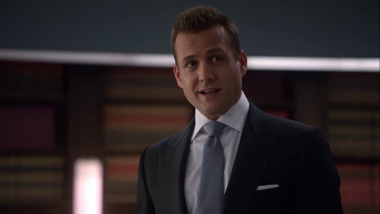 SUITS: Harvey Specter VS Mike Ross - YouTube