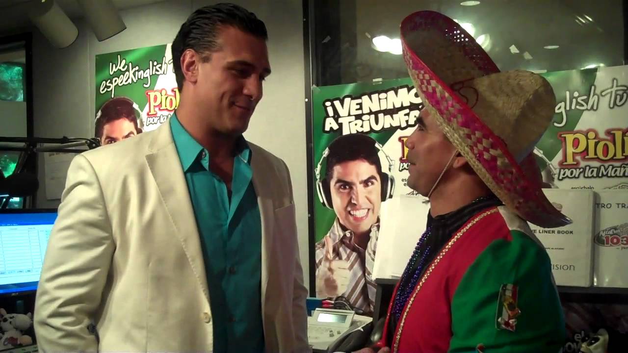 Funny Spanish Interview w/Alberto del Rio - YouTube