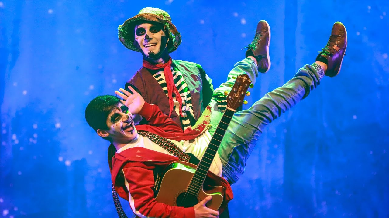 Poco Loco | Espetáculo Viva: A Vida é uma Festa (2019) - YouTube