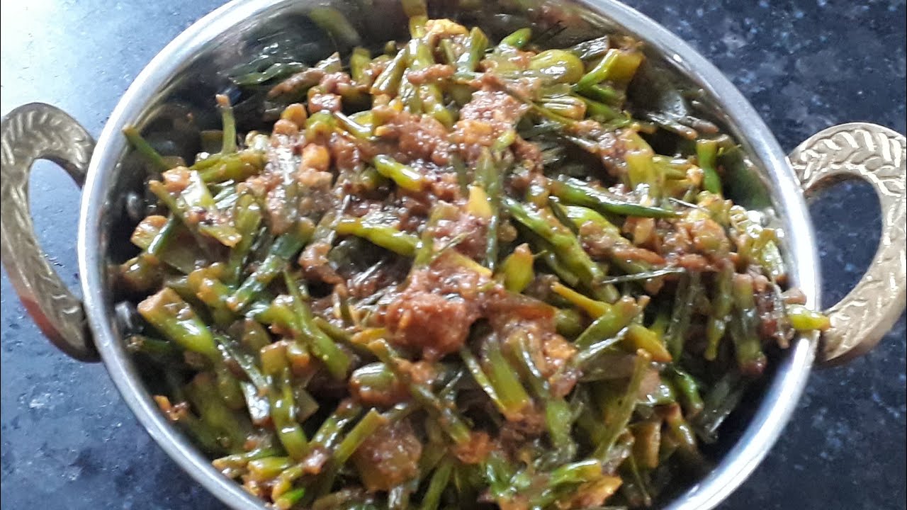 RAJASHTHANI MOGRI KI SABJI/ RADISH PODS VEGETABLE RECIPE/ राजस्थानी ...