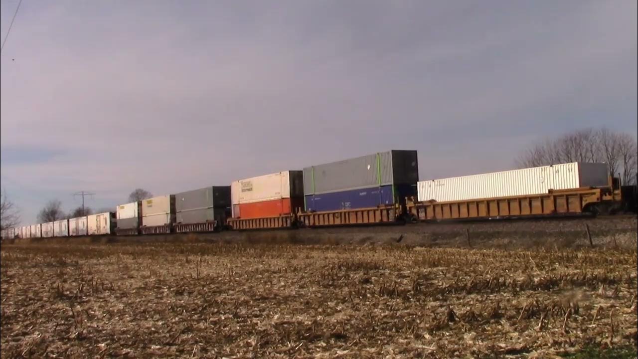 Eastbound BNSF Intermodal Cruising Over the Jugtown Rd Crossing Outside Coal City, IL!! - YouTube