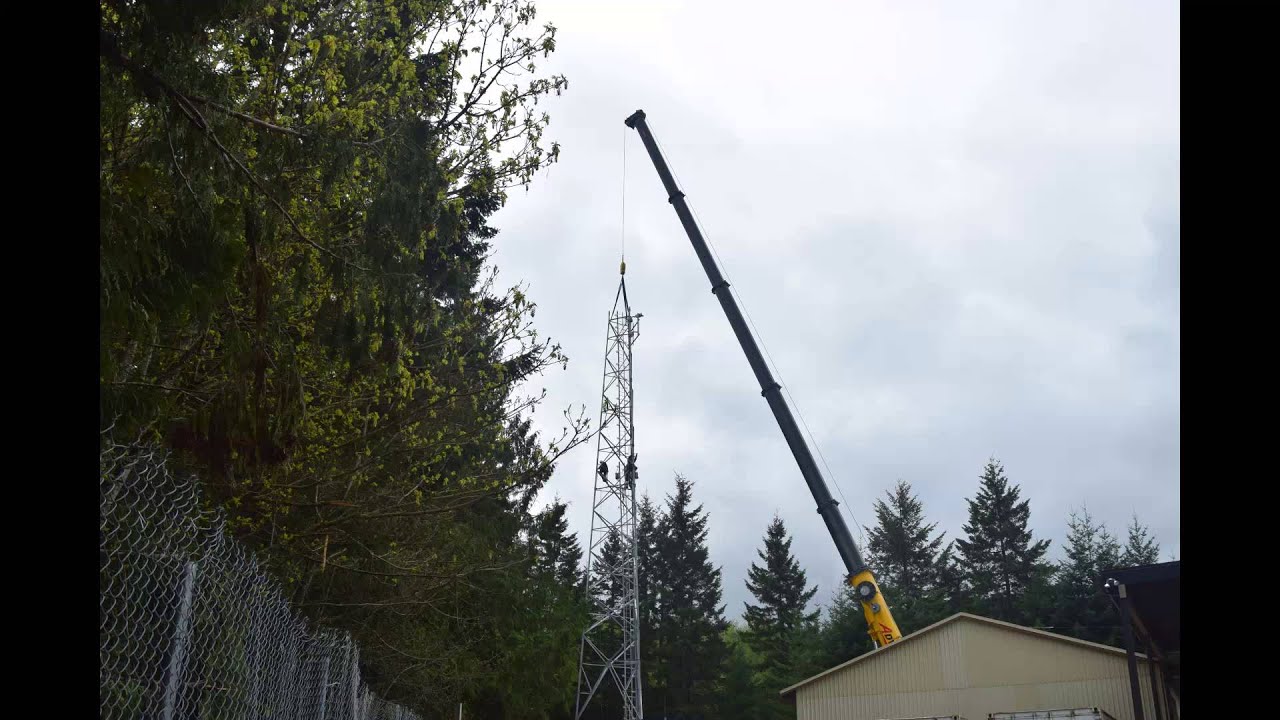 Stacking a 140 foot self support tower (timelapse) - YouTube