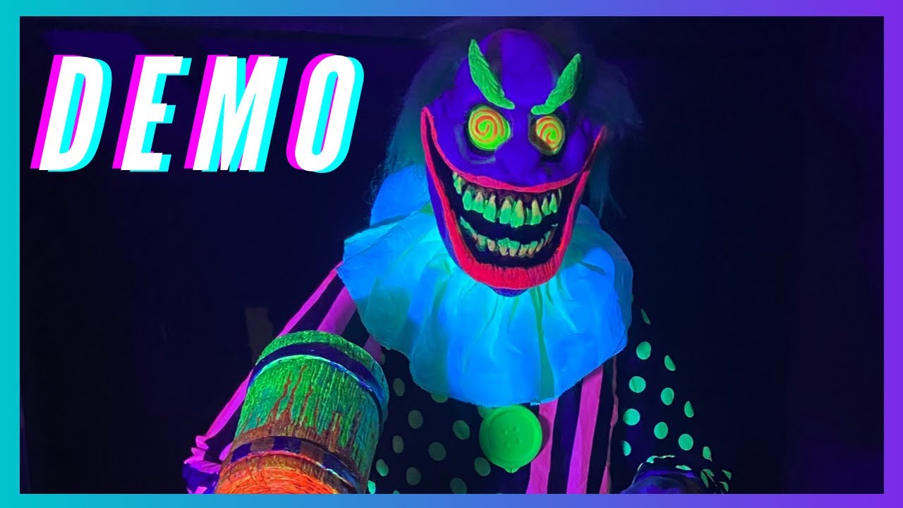 👻SpiritHalloween- Wacky Mole Clown Demo!🎃 - YouTube