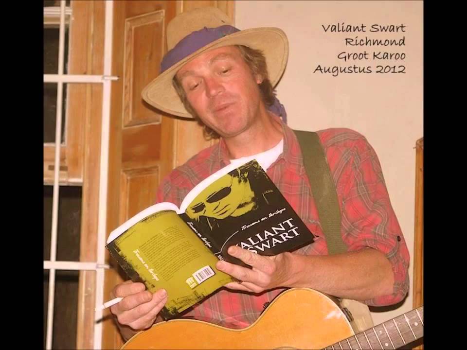 Valiant Swart Langs die Goue Rivier - YouTube