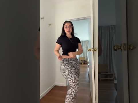 DREAM GIRL TWERK VIBE FACESITTING CAKES