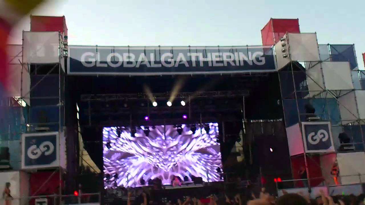 Craftholic Dance party - YouTube