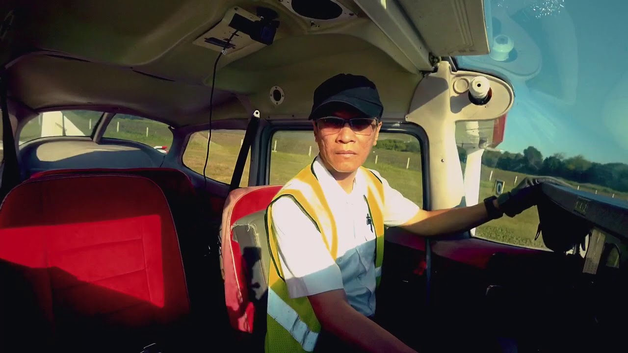 2018 0523 Emil’s First Solo on a Cessna 172 at Masters Flying School ...
