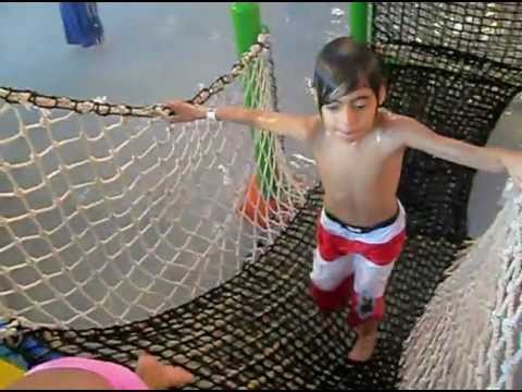 Daniel La Salle at Coco Key/ Fitchburg, Ma water park in 2011. - YouTube