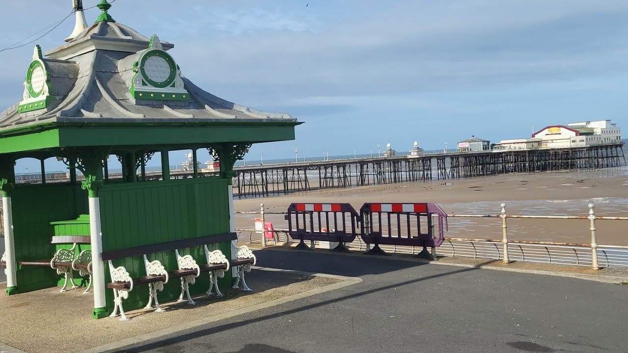 It's Saturdays Morning Blackpool Prom Walkalong - YouTube