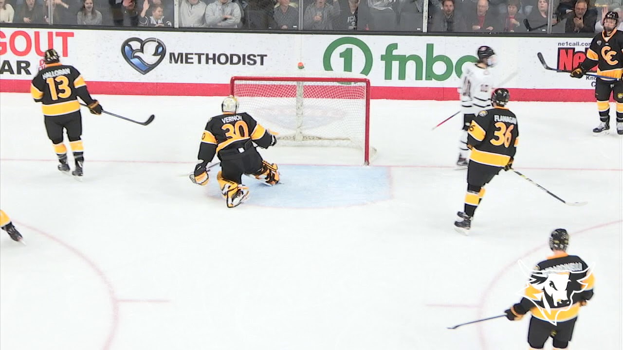 Highlights: Hockey vs. Colorado College, Game 2 - YouTube