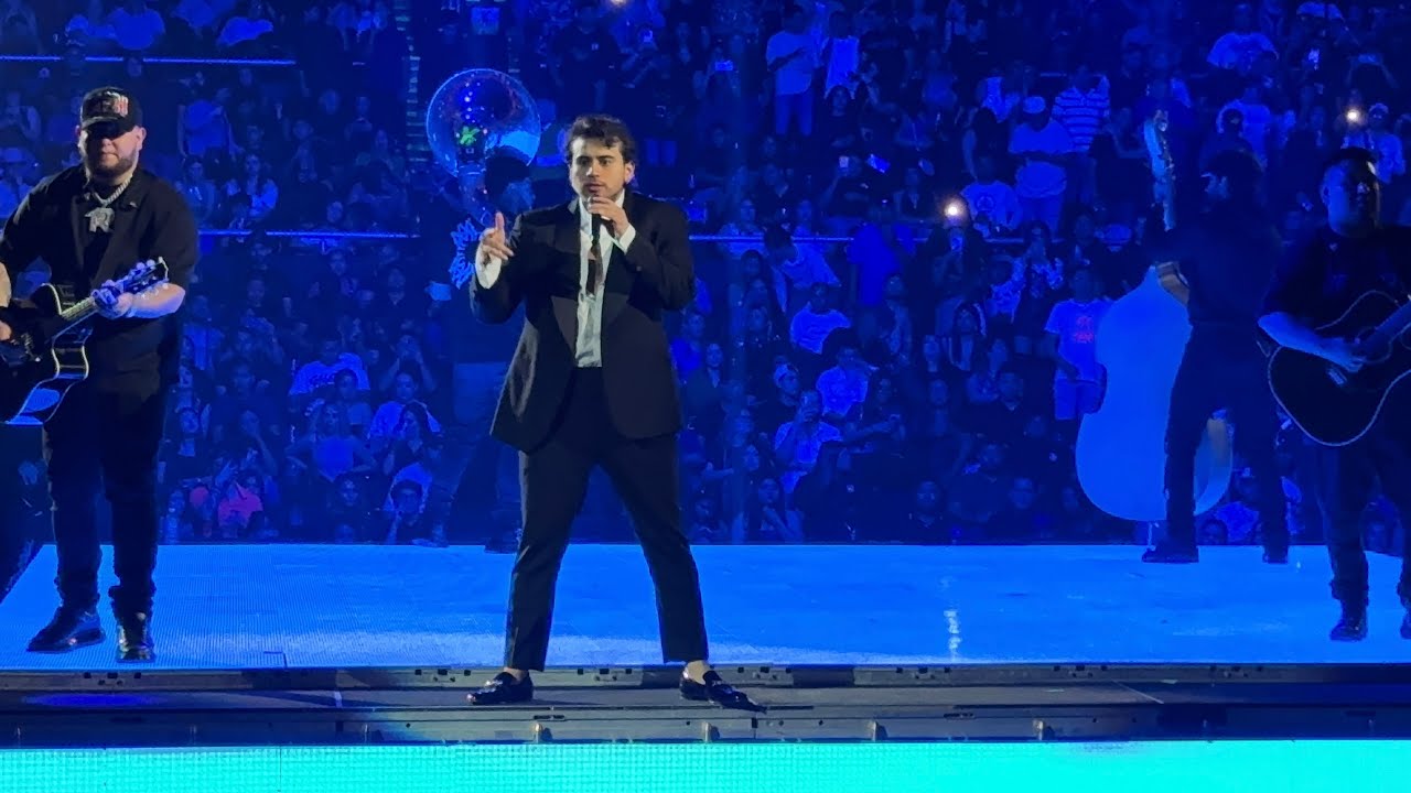 Cholo 7 - Fuerza Regida en vivo 31 Octubre 2024 Monterrey - YouTube