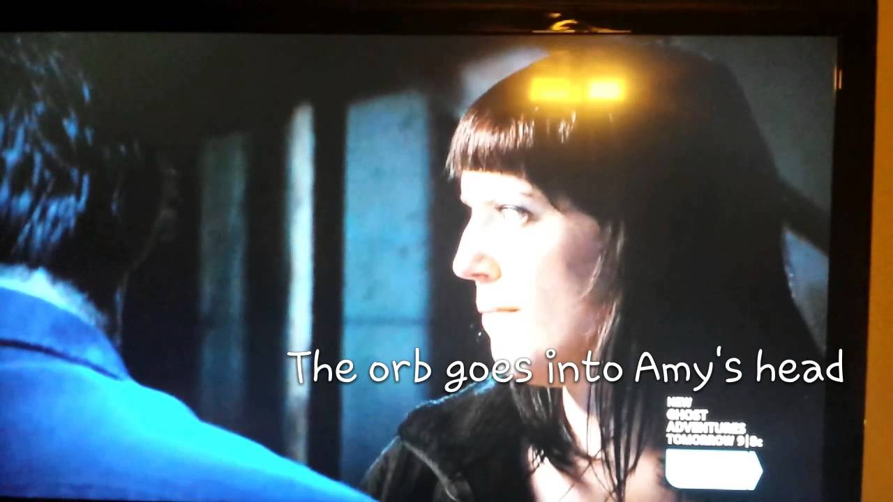 Dead Files - Orb goes into Amy's head - YouTube