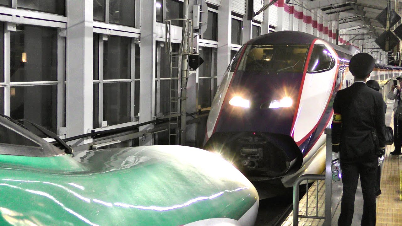 【夜のE3系連結シーン】E5系U3編成 やまびこ192号 & E3系L70編成 つばさ192号 福島駅での連結の様子 警笛あり - YouTube