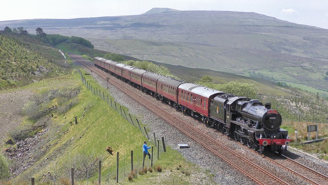 LMS 45690 Leander Returns In Style With The Dalesman 01/06/21 - YouTube