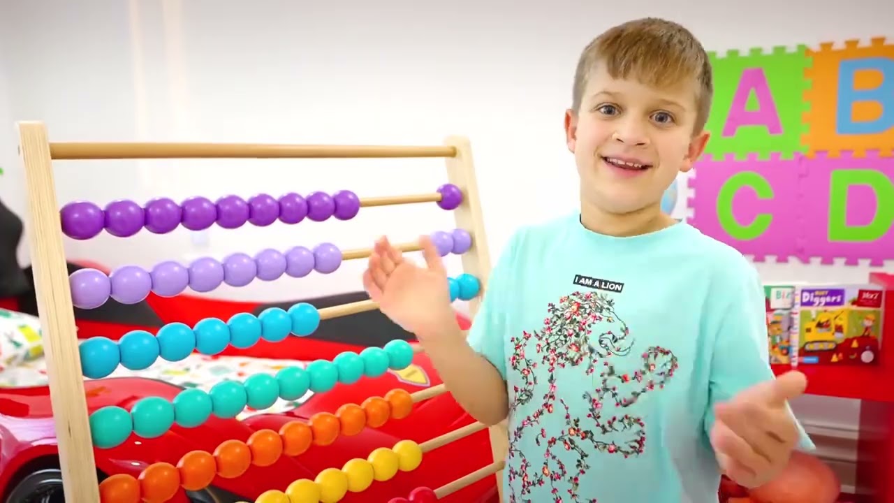 Diana and Roma English - YouTube