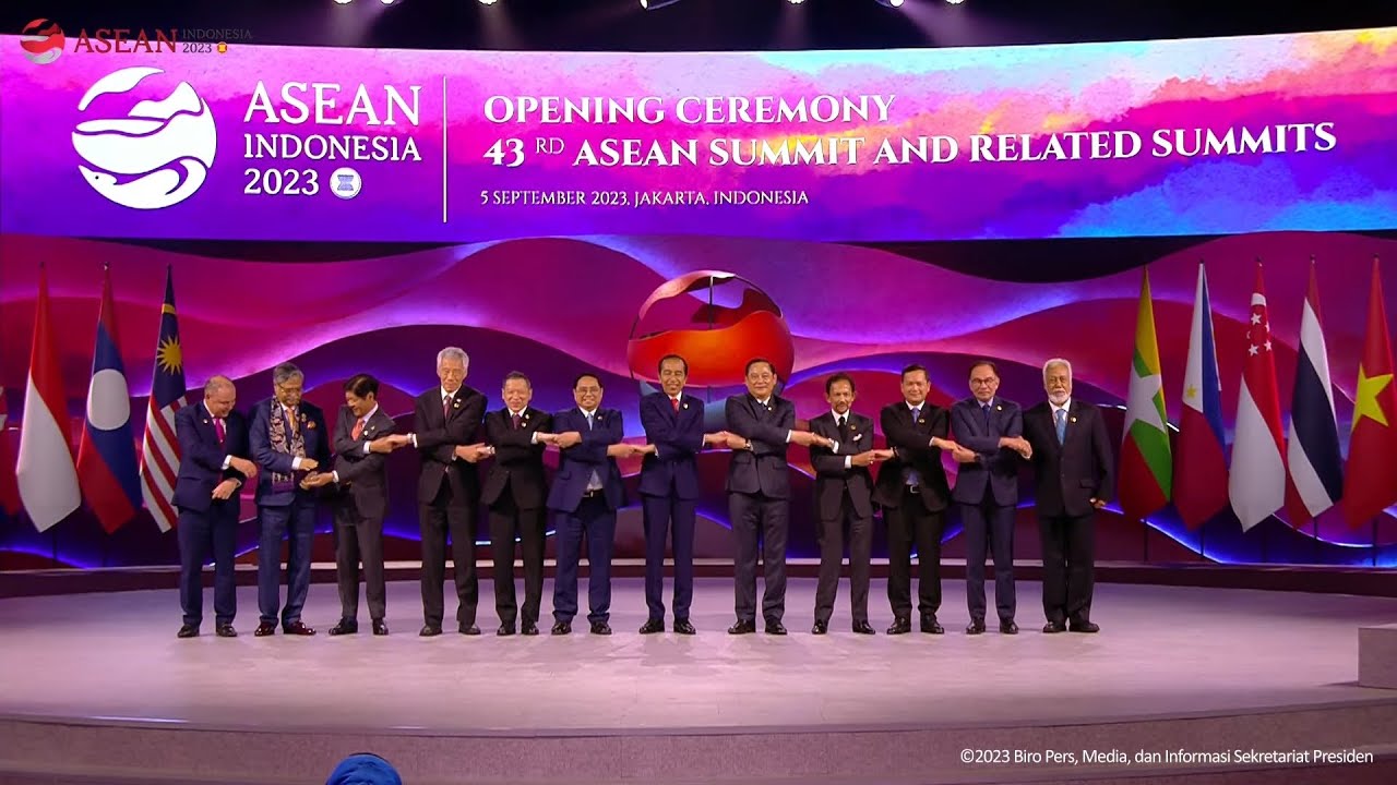 ASEAN Anthem | Opening Ceremony of 43rd ASEAN Summit - YouTube