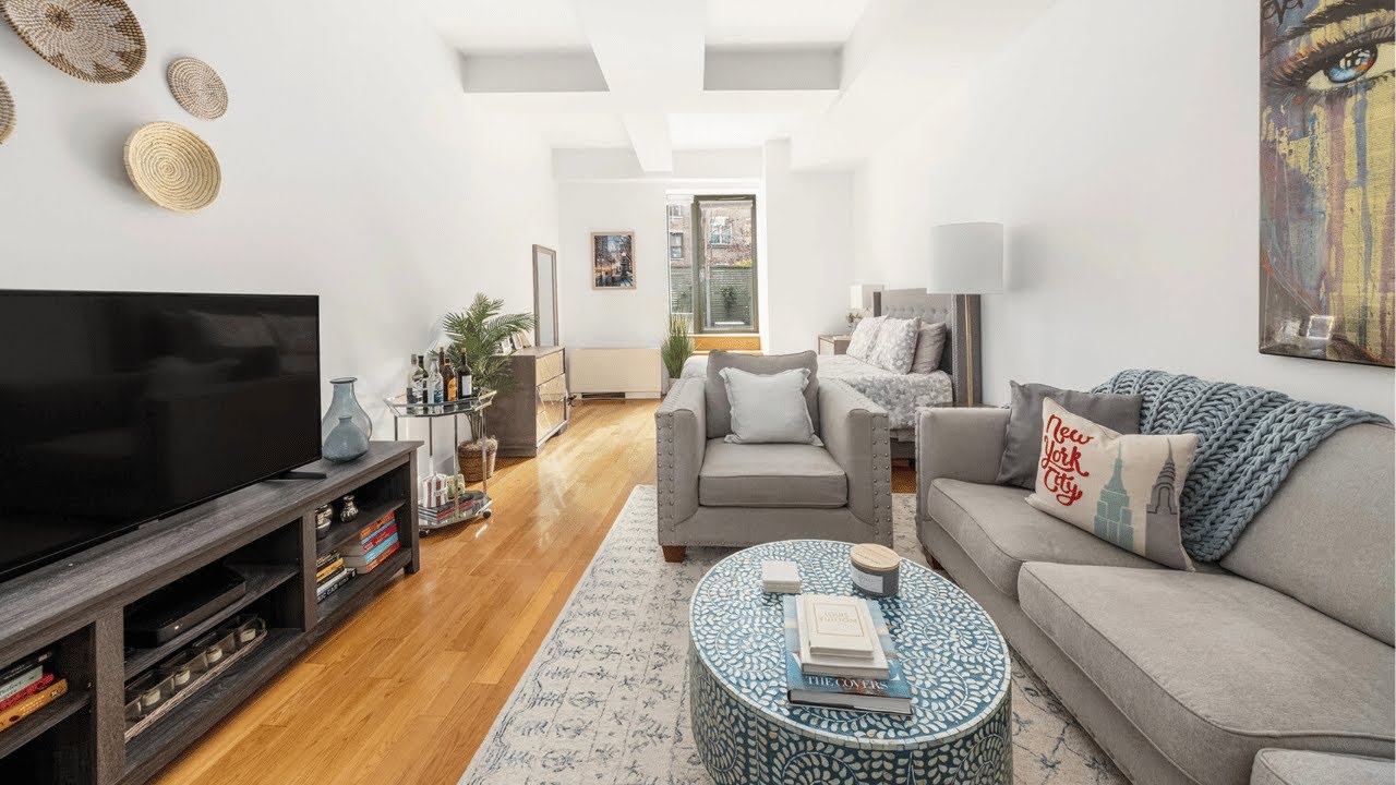 INSIDE a Deco Lofts Studio with 11 Foot Ceilings, Private Terrace ...