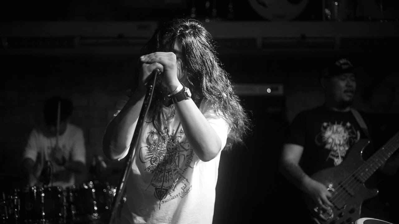 El Nin Yo!!! - Ultra Chuadz live at Parking Toys - YouTube