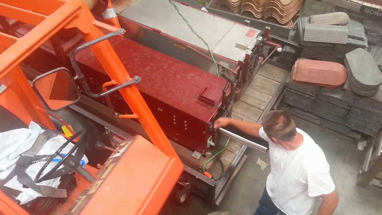 KWM Gutterman Panther 6" Gutter Machine - YouTube