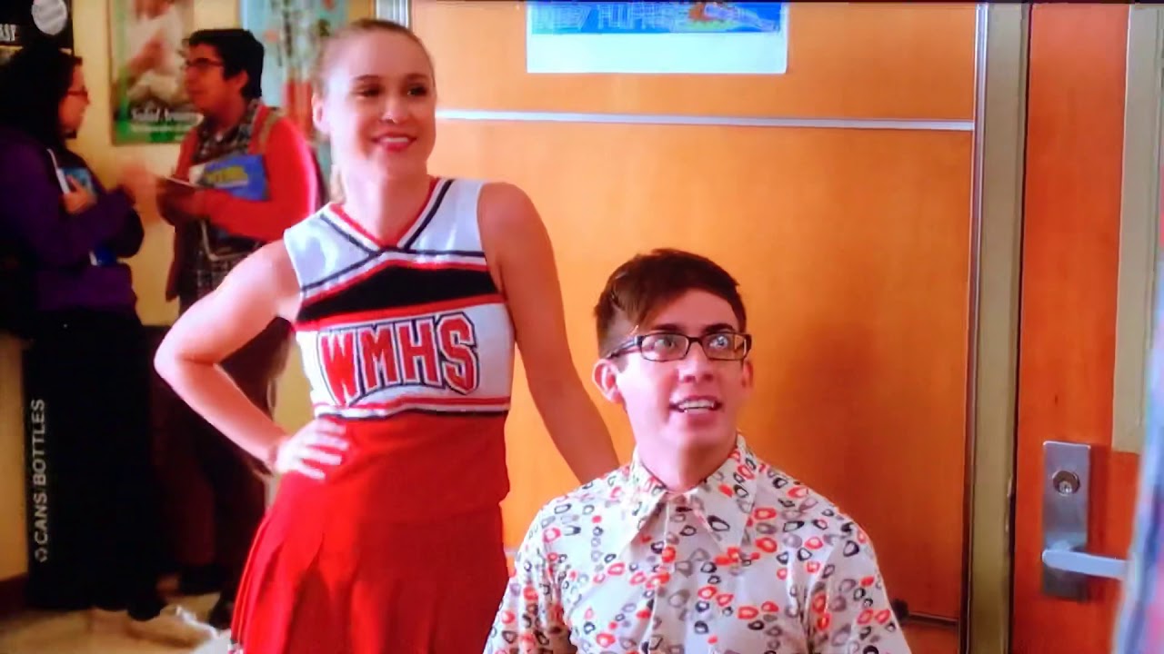 Glee: Blam comes back (506) - YouTube