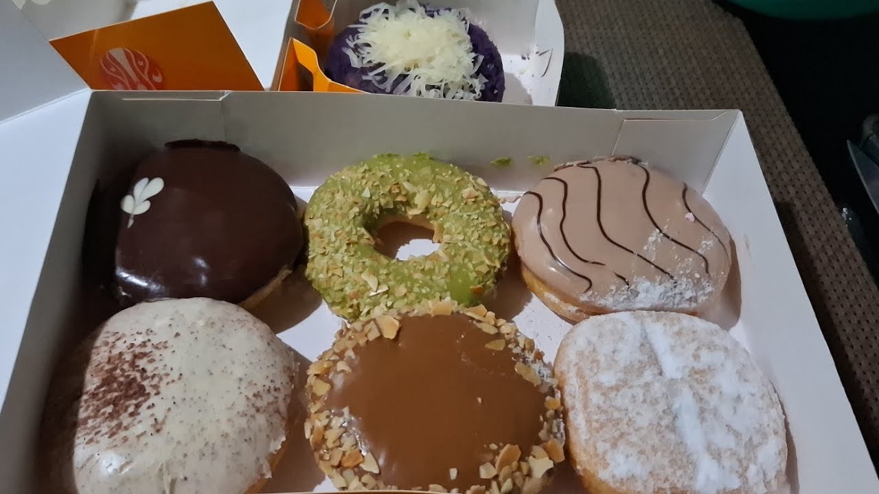 Jco mix donut flavor | philippine branch - YouTube