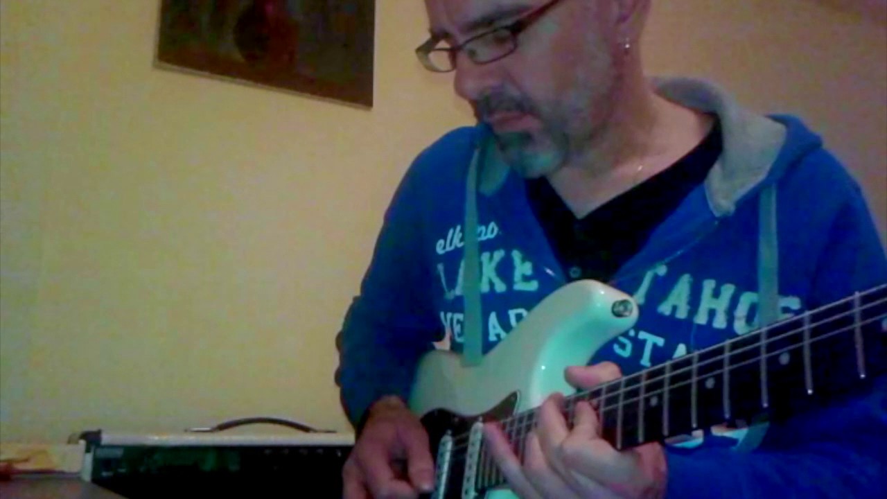 Melodic soloing in the style of Dan Huff, Michael Thompson - YouTube