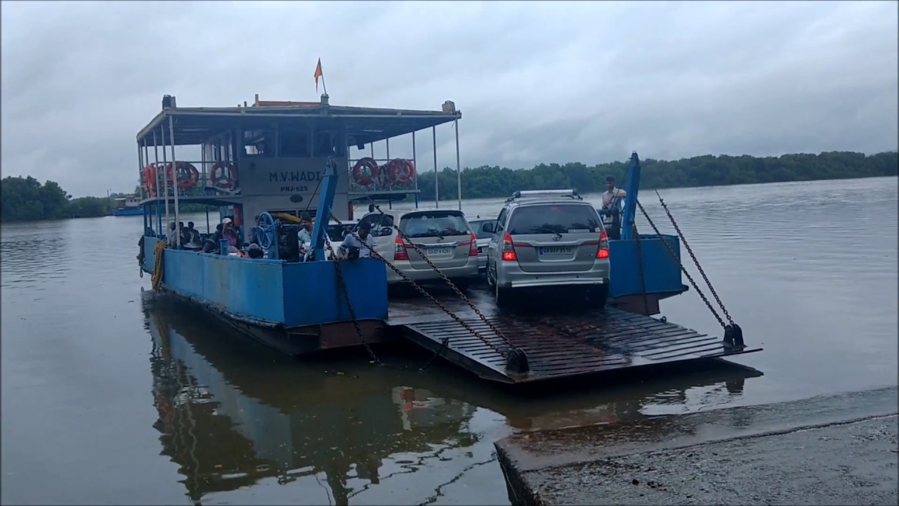 Ferry from Old Goa to Divar Island - YouTube