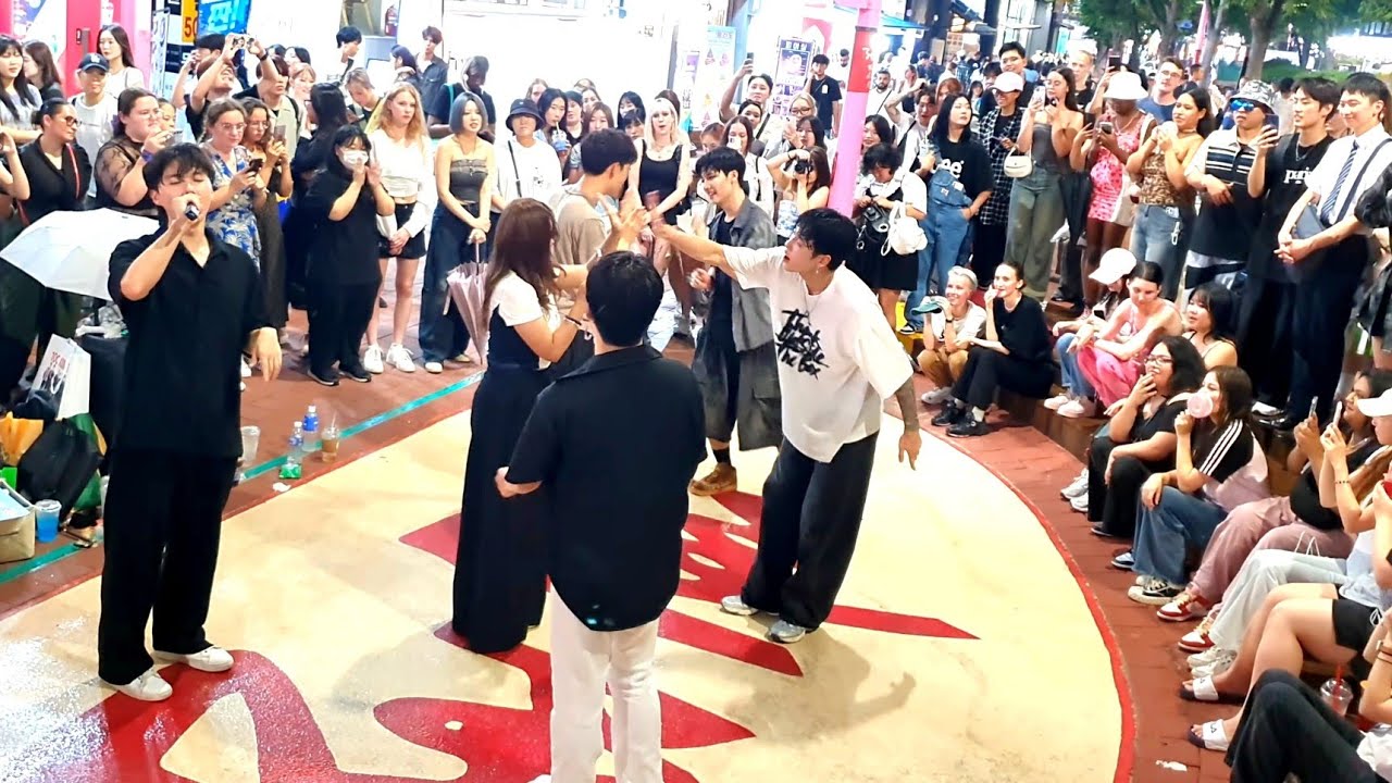 [STREET ARTIST] ONE OF. WITH AUDIENCE. INTERACTIVE HONGDAE BUSKING ...