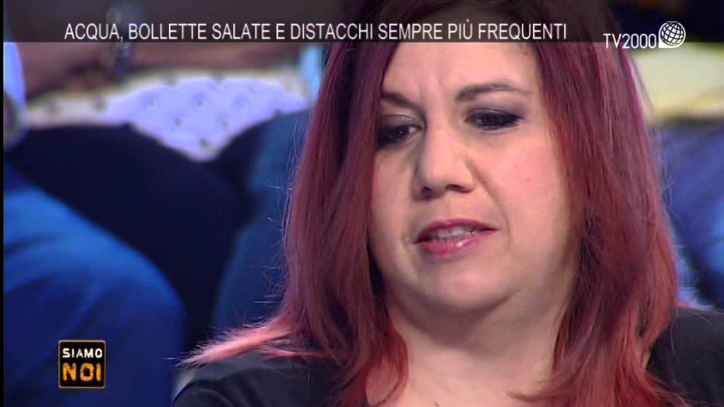 "Siamo noi" - Anna Mazzone, di Roma, parla di distacchi idrici - YouTube