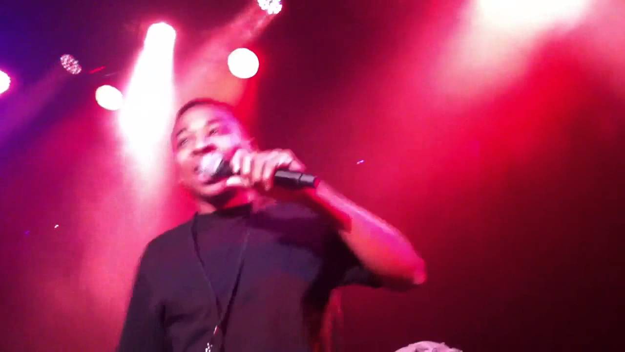 Mr. Deshawn Raw intro at the Knock Madness Tour - YouTube