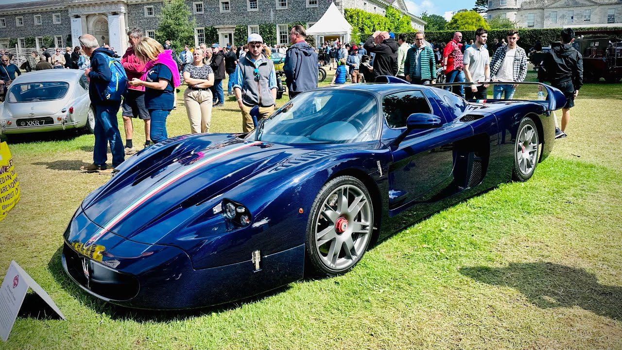 Blue Carbon Maserati MC12 ! - YouTube