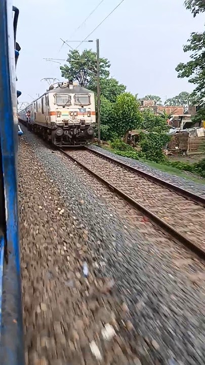 Patna Howrah jan Shatabdi express Indianrailway hi - YouTube