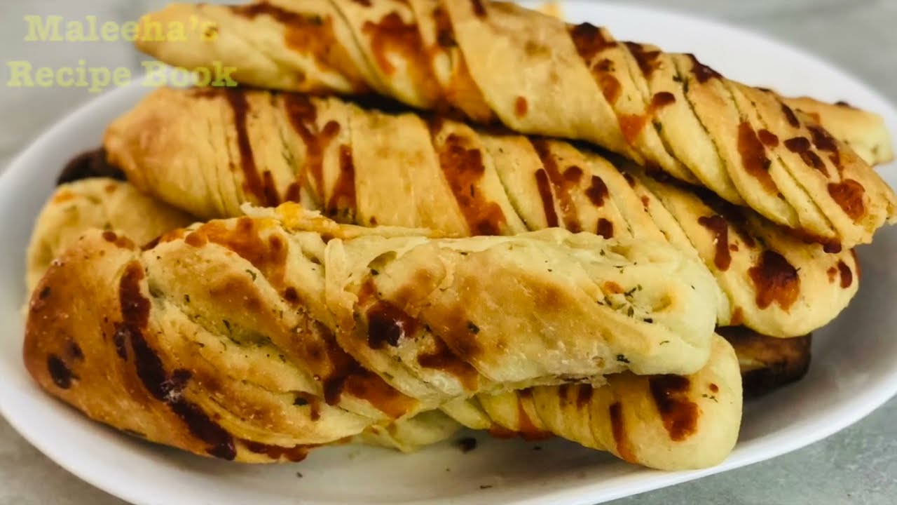 Garlic Twisters | Cheesy Garlic Bread | Homemade garlic Bread |MRB ...