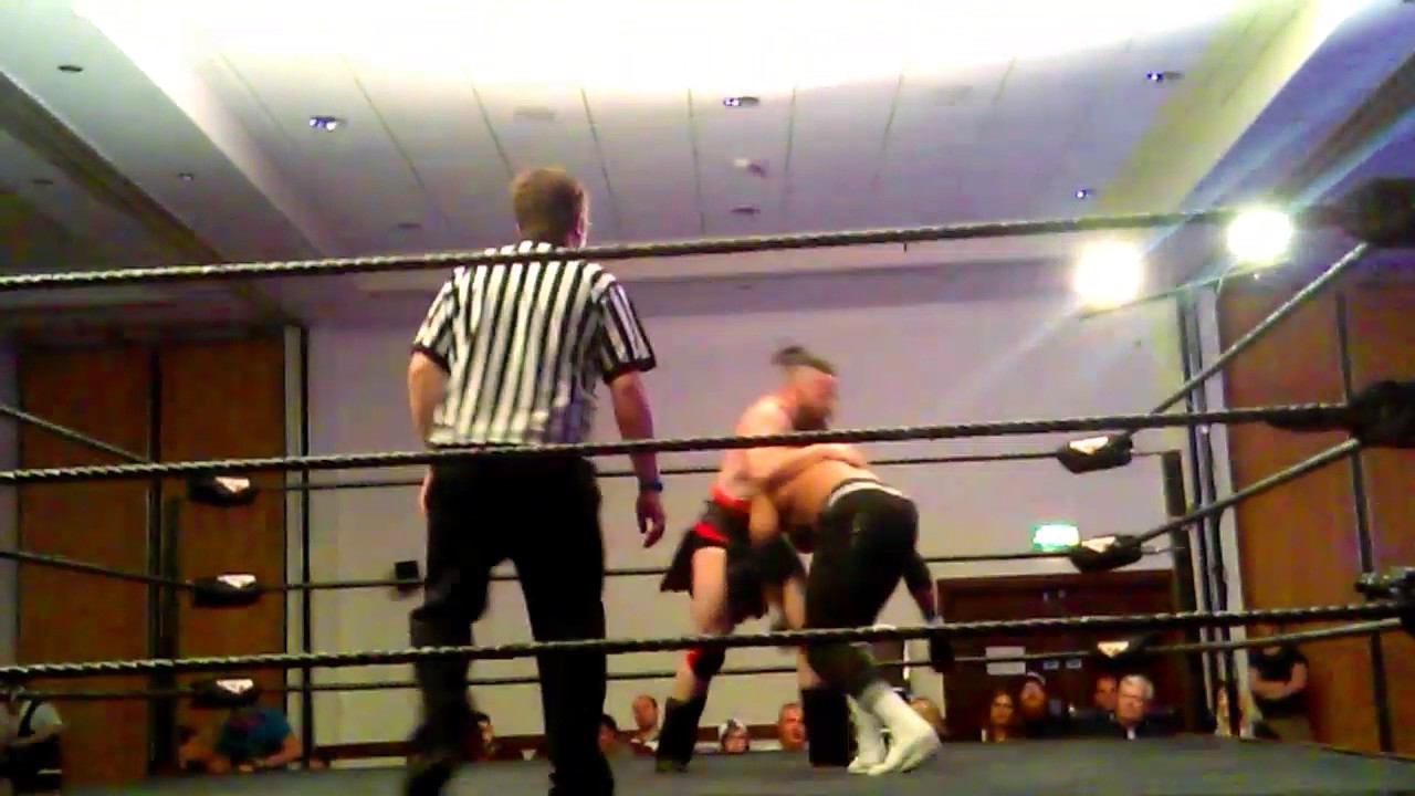Bjorn Double underhook suplex to Roy Johnson @Apex Unbroken - YouTube