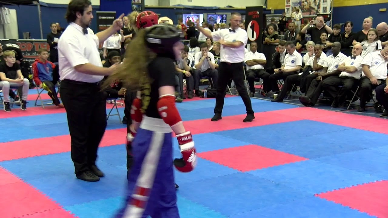 Elizabeth Rouillard v Molly Cooper Bristol Open 2018 - YouTube