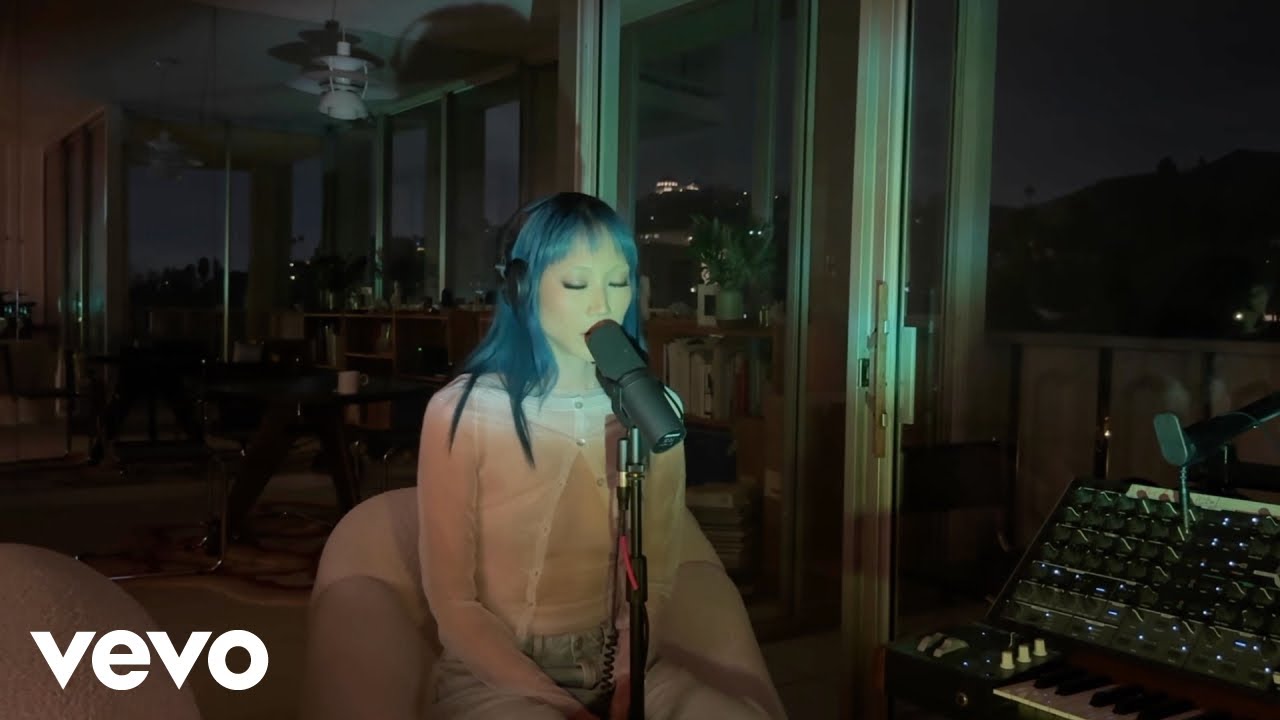 Soo Joo - The Rip (Portishead Cover) - YouTube