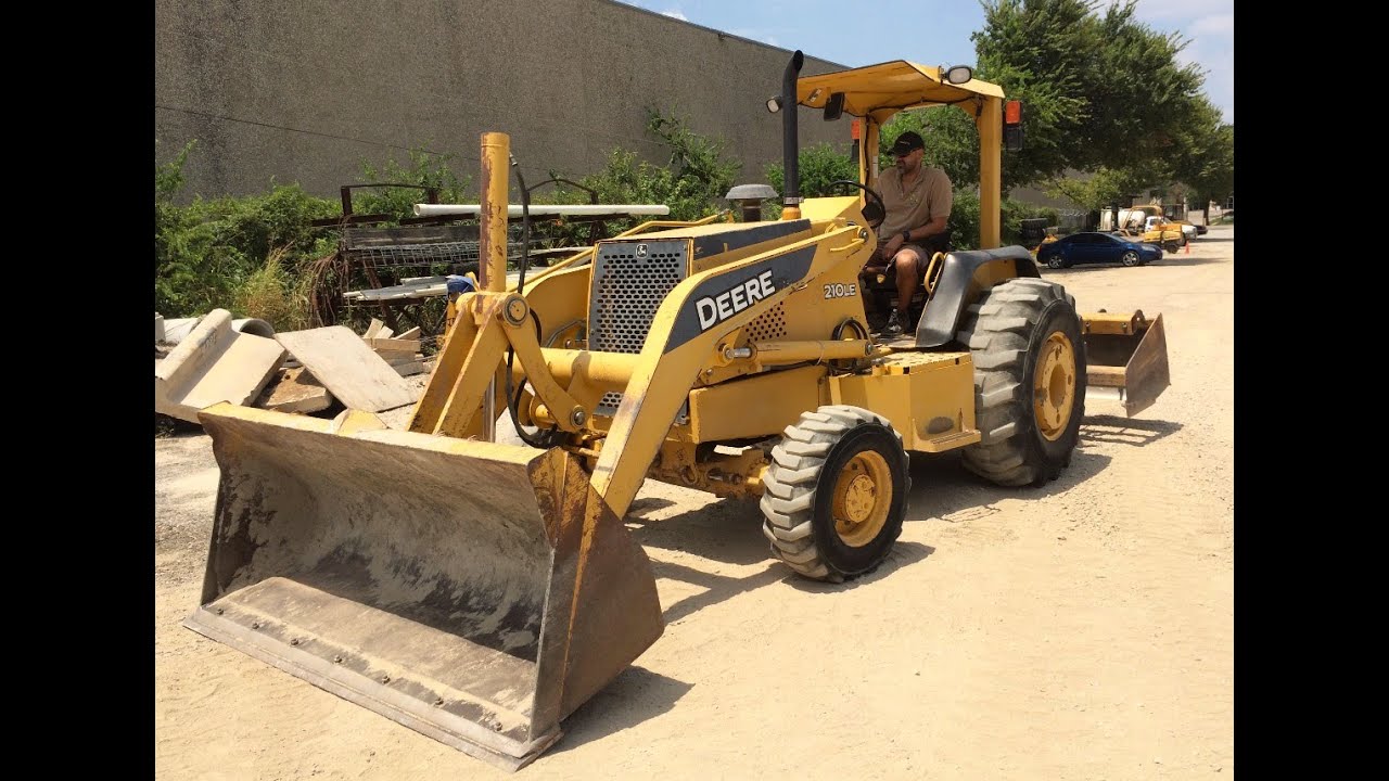 John Deere 210Le review and walk around 369 - YouTube