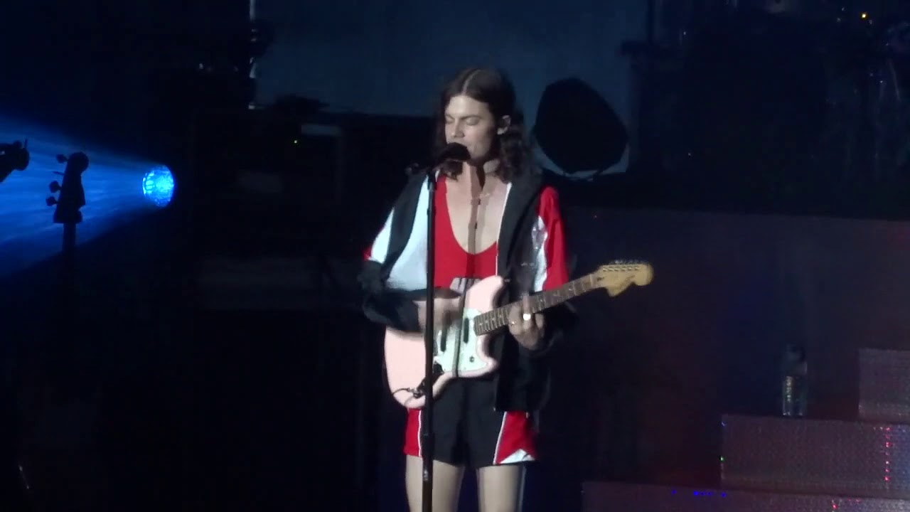 BØRNS | 10,000 Emerald Pools + Overnight Sensation | live Greek LA ...