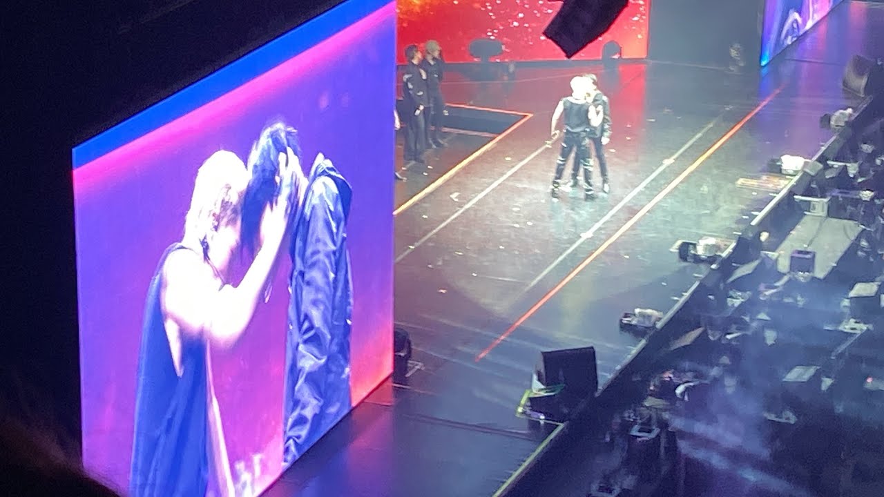 ATEEZ~ Answer LIVE in London 1/5/22 - YouTube
