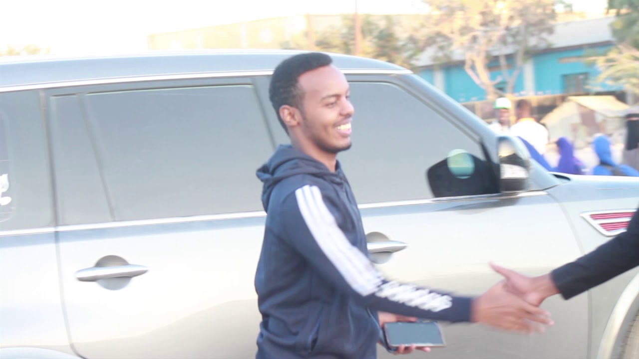 Ganacsade Maxamed Cawaale Oo Xulka Badhan Ubalan Qaaday Laba Bol Oo Kun ...