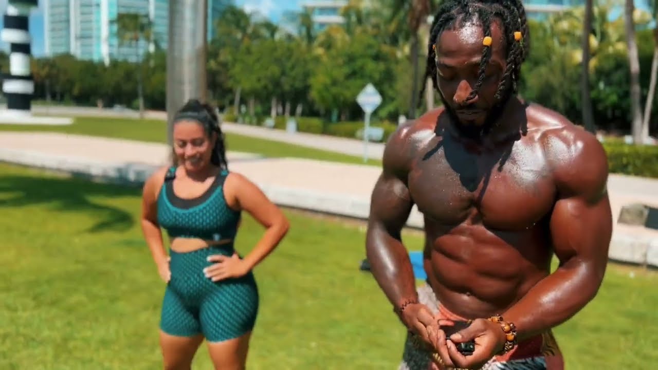 Full body workout @Broly Gainz @Miss.savingaia - YouTube