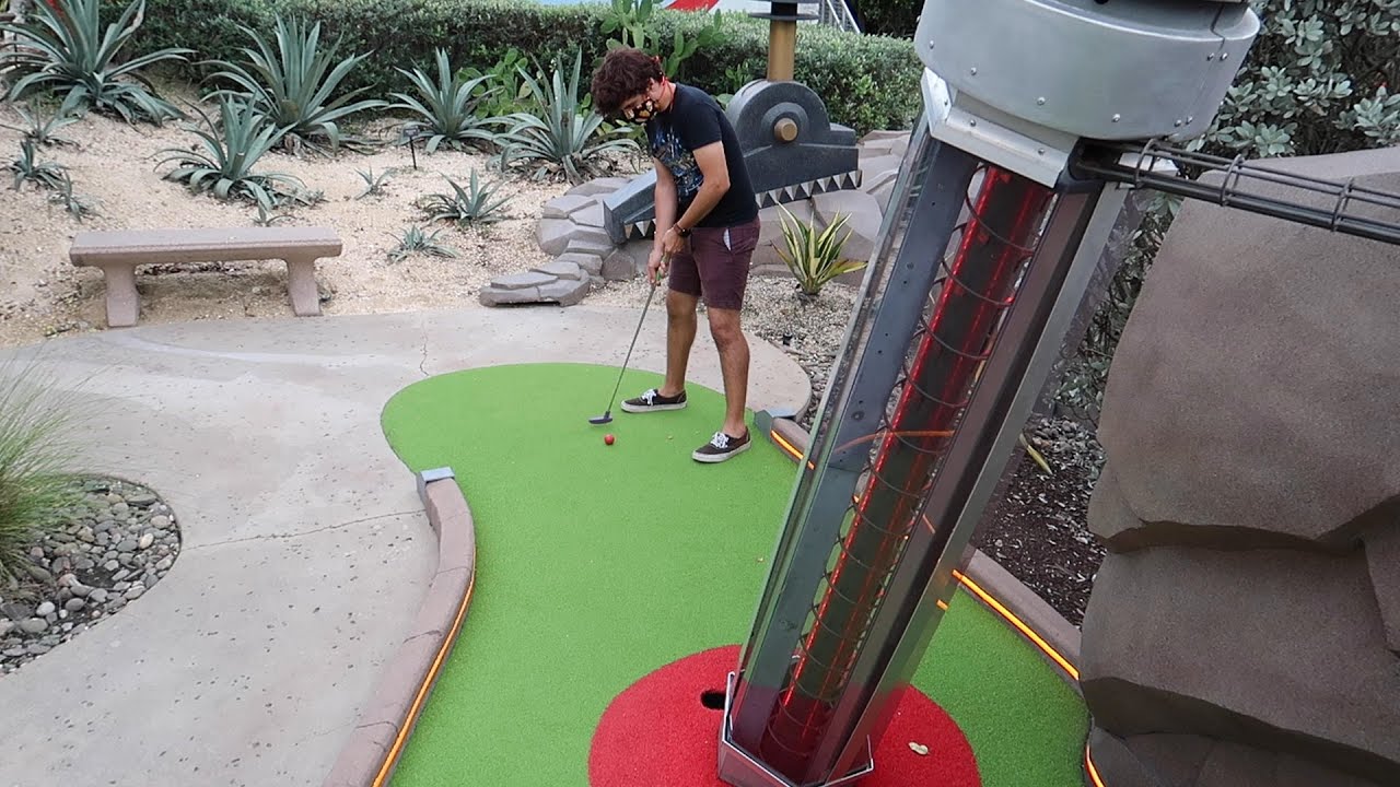 Dinner At Hard Rock Cafe And Sci-Fi Mini Golf In CityWalk! - YouTube