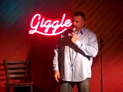 Mac Livingston, Comedian @ Giggles Comedy Club in Saugus Ma - YouTube