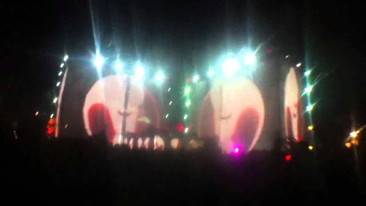 Borgore - Turn Up LIVE @ EDC 2012 - YouTube
